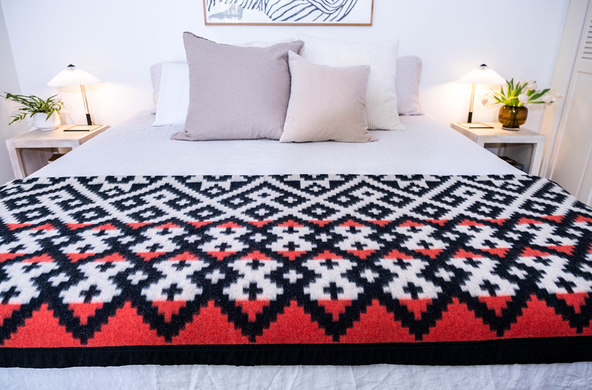 Cherokee Treasure Wool Blanket - Eighth Generation