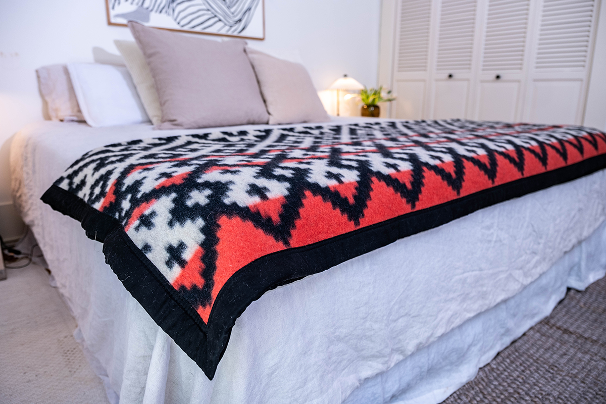 Cherokee Treasure Wool Blanket - Eighth Generation