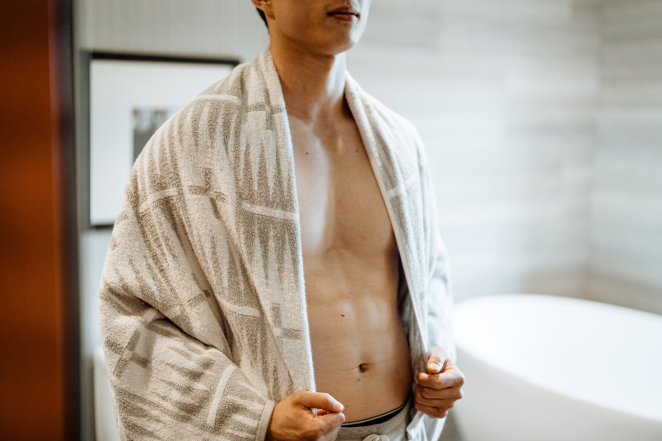 Bear Claws Bath Towel – Eighth Generation