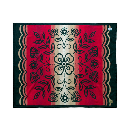 Native-Designed Wool and Cotton Blankets – Eighth Generation